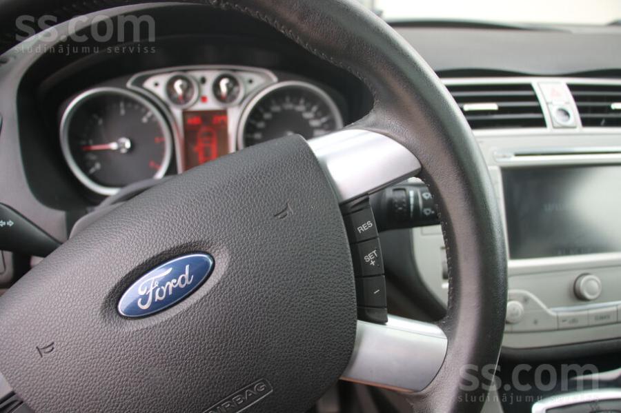 Black Ford Kuga 2011 in Tukums, with an engine capacity of 2.00 L and mileage of 245 thousand km for 6999 €, photo 19 on AUTOMOTO.COM.LV