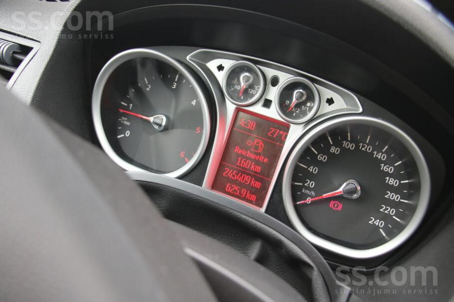 Black Ford Kuga 2011 in Tukums, with an engine capacity of 2.00 L and mileage of 245 thousand km for 6999 €, photo 20 on AUTOMOTO.COM.LV