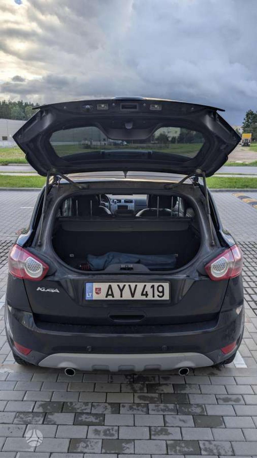 Melns Ford Kuga 2011 Viļņa, ar dzinēja tilpumu 2.00 L un nobraukumu 220 tūkst. km par 5000 €, foto 8 vietnē AUTOMOTO.COM.LV