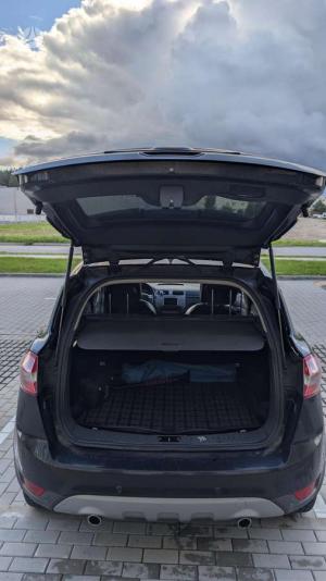 Black Ford Kuga 2011 in Vilnius, with an engine capacity of 2.00 L and mileage of 220 thousand km for 4700 €, photo 9 on AUTOMOTO.COM.LV