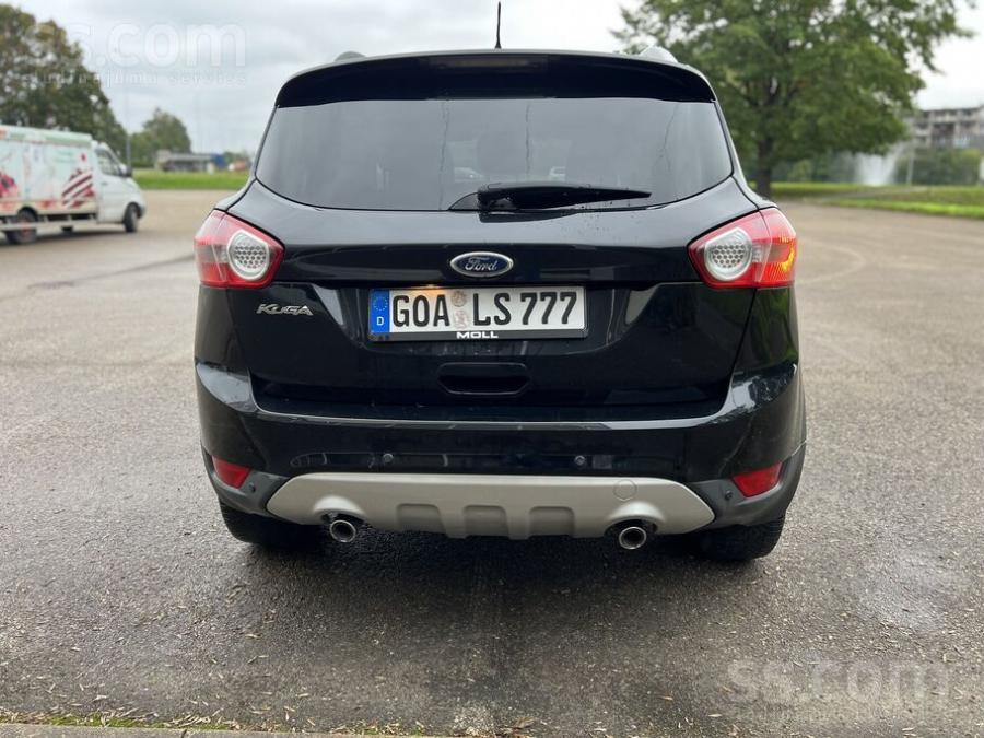 Melns Ford Kuga 2011 Jēkabpils, ar dzinēja tilpumu 2.00 L un nobraukumu 226 tūkst. km par 6400 €, foto 8 vietnē AUTOMOTO.COM.LV