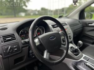 Melns Ford Kuga 2011 Jēkabpils, ar dzinēja tilpumu 2.00 L un nobraukumu 226 tūkst. km par 6400 €, foto 10 vietnē AUTOMOTO.COM.LV