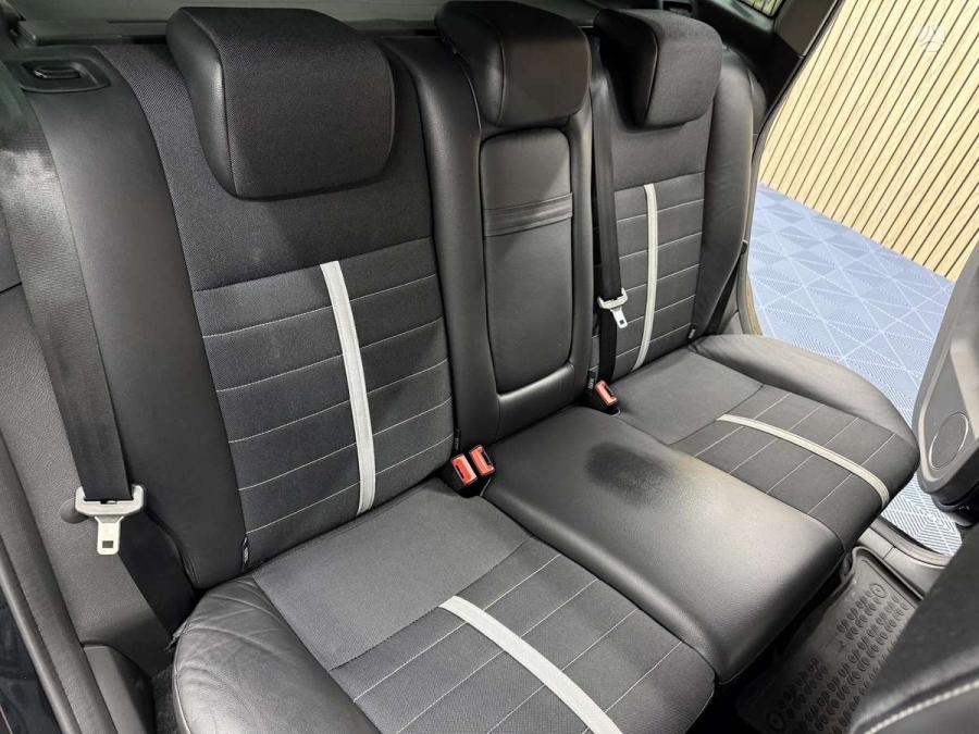 Melns Ford Kuga 2011 Marijampole, ar dzinēja tilpumu 2.00 L un nobraukumu 202 tūkst. km par 5700 €, foto 18 vietnē AUTOMOTO.COM.LV
