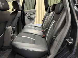 Melns Ford Kuga 2011 Marijampole, ar dzinēja tilpumu 2.00 L un nobraukumu 202 tūkst. km par 5700 €, foto 19 vietnē AUTOMOTO.COM.LV