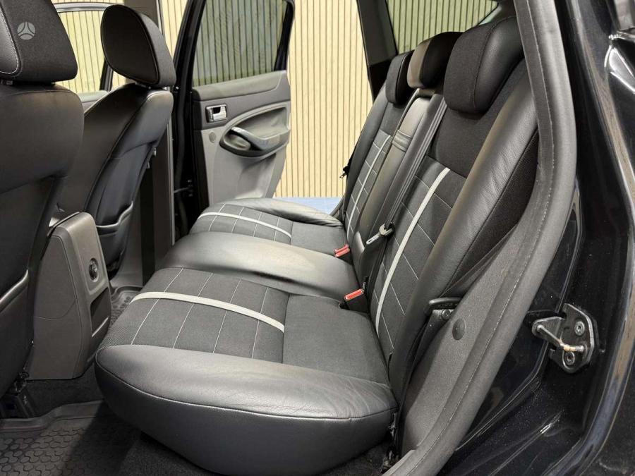 Melns Ford Kuga 2011 Marijampole, ar dzinēja tilpumu 2.00 L un nobraukumu 202 tūkst. km par 5700 €, foto 19 vietnē AUTOMOTO.COM.LV