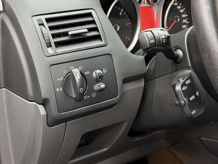 Melns Ford Kuga 2011 Marijampole, ar dzinēja tilpumu 2.00 L un nobraukumu 202 tūkst. km par 5700 €, foto 25 vietnē AUTOMOTO.COM.LV