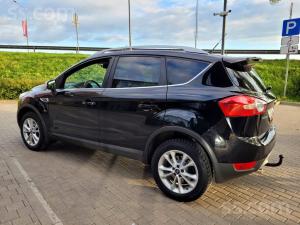 Melns Ford Kuga 2012 Daugavpils, ar dzinēja tilpumu 2.00 L un nobraukumu 0 tūkst. km par 6550 €, foto 8 vietnē AUTOMOTO.COM.LV