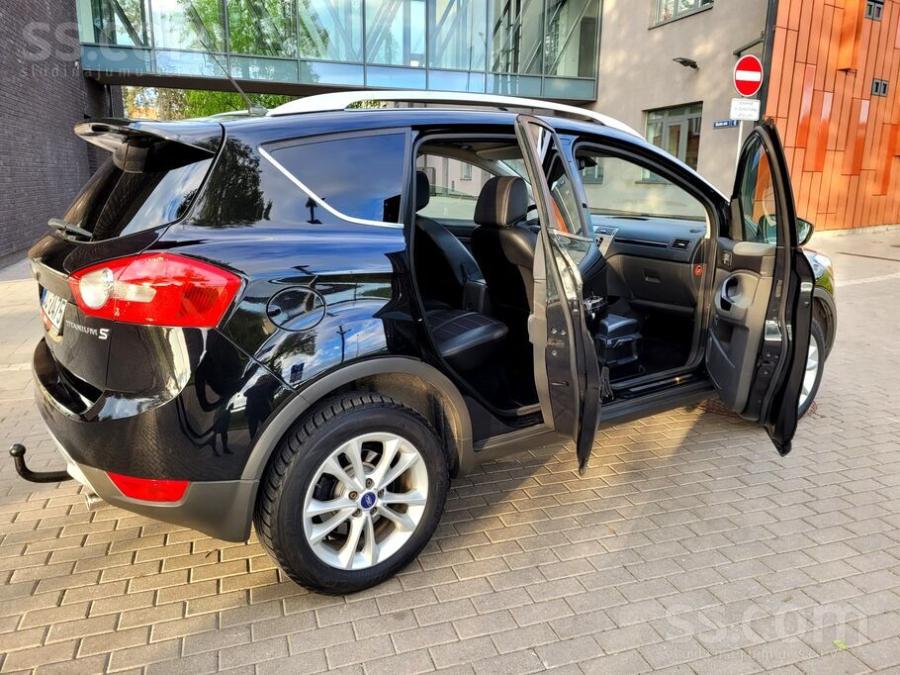 Melns Ford Kuga 2012 Daugavpils, ar dzinēja tilpumu 2.00 L un nobraukumu 0 tūkst. km par 6550 €, foto 16 vietnē AUTOMOTO.COM.LV