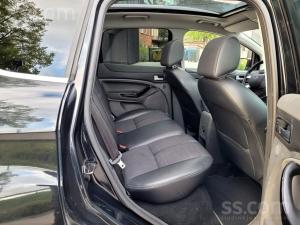 Melns Ford Kuga 2012 Daugavpils, ar dzinēja tilpumu 2.00 L un nobraukumu 0 tūkst. km par 6550 €, foto 29 vietnē AUTOMOTO.COM.LV