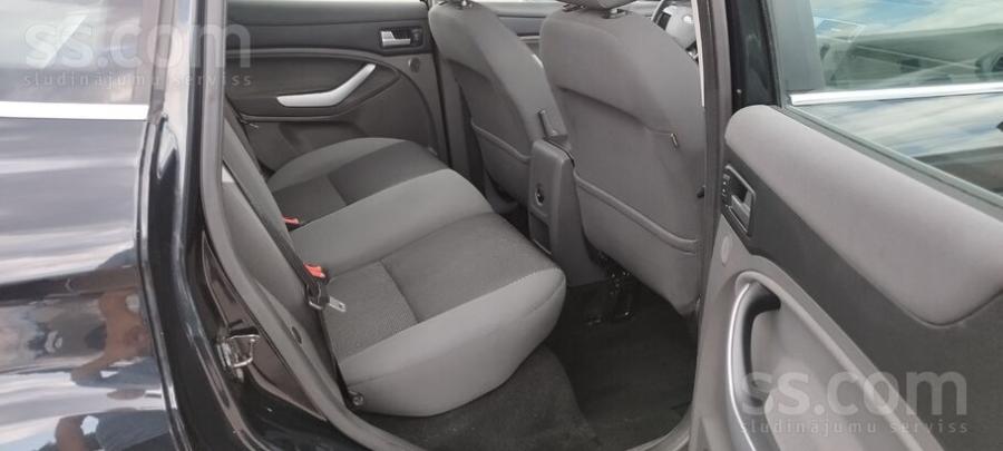 Melns Ford Kuga 2012 Rīga, ar dzinēja tilpumu 2.00 L un nobraukumu 0 tūkst. km par 6490 €, foto 9 vietnē AUTOMOTO.COM.LV