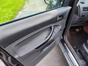 Melns Ford Kuga 2012 Mažeikiai, ar dzinēja tilpumu 2.00 L un nobraukumu 221 tūkst. km par 6200 €, foto 31 vietnē AUTOMOTO.COM.LV