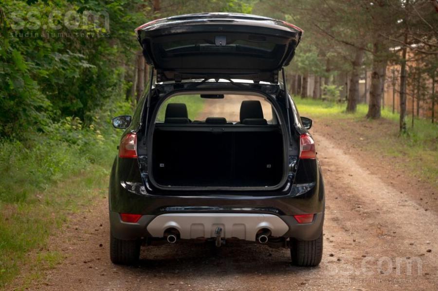 Melns Ford Kuga 2012 Tukums, ar dzinēja tilpumu 2.00 L un nobraukumu 282 tūkst. km par 5790 €, foto 7 vietnē AUTOMOTO.COM.LV