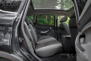 Melns Ford Kuga 2012 Tukums, ar dzinēja tilpumu 2.00 L un nobraukumu 282 tūkst. km par 5790 €, foto 12 vietnē AUTOMOTO.COM.LV