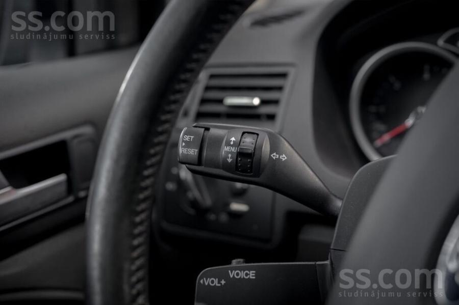 Melns Ford Kuga 2012 Tukums, ar dzinēja tilpumu 2.00 L un nobraukumu 282 tūkst. km par 5790 €, foto 16 vietnē AUTOMOTO.COM.LV