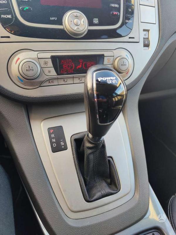 Black Ford Kuga 2012 in Kedainiai, with an engine capacity of 2.00 L and mileage of 176 thousand km for 6099 €, photo 2 on AUTOMOTO.COM.LV