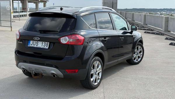 Black Ford Kuga 2012 in Vilnius, with an engine capacity of 2.00 L and mileage of 176 thousand km for 6000 €, photo 5 on AUTOMOTO.COM.LV
