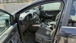 Melns Ford Kuga 2012 Viļņa, ar dzinēja tilpumu 2.00 L un nobraukumu 176 tūkst. km par 6000 €, foto 10 vietnē AUTOMOTO.COM.LV