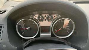 Melns Ford Kuga 2012 Viļņa, ar dzinēja tilpumu 2.00 L un nobraukumu 176 tūkst. km par 6000 €, foto 13 vietnē AUTOMOTO.COM.LV
