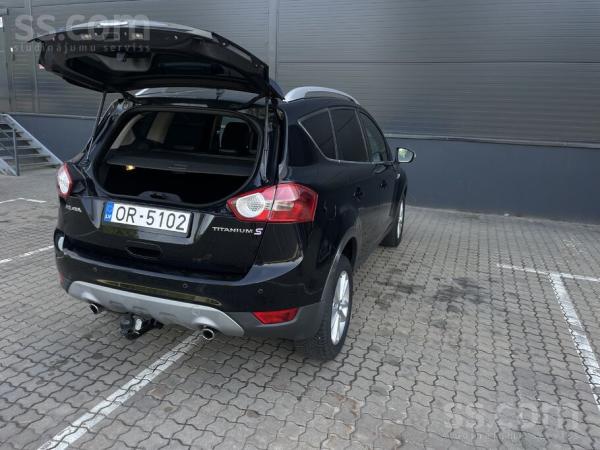Black Ford Kuga 2012 in Riga, with an engine capacity of 2.00 L and mileage of 236 thousand km for 6800 €, photo 5 on AUTOMOTO.COM.LV