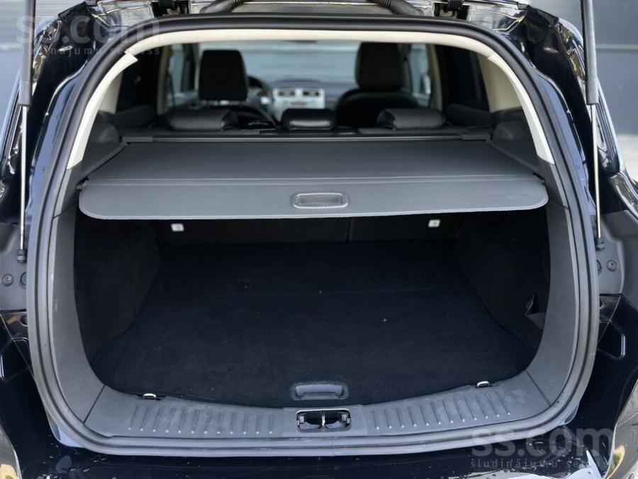 Melns Ford Kuga 2012 Rīga, ar dzinēja tilpumu 2.00 L un nobraukumu 236 tūkst. km par 6800 €, foto 9 vietnē AUTOMOTO.COM.LV
