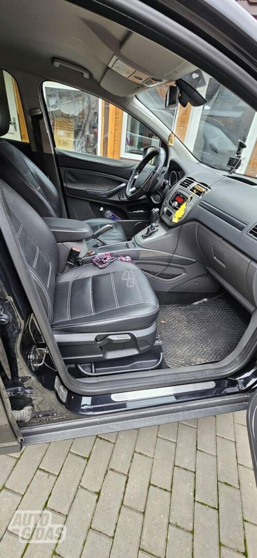 Black Ford Kuga 2012 in Pasvalys, with an engine capacity of 2.00 L and mileage of 245 thousand km for 4500 €, photo 11 on AUTOMOTO.COM.LV