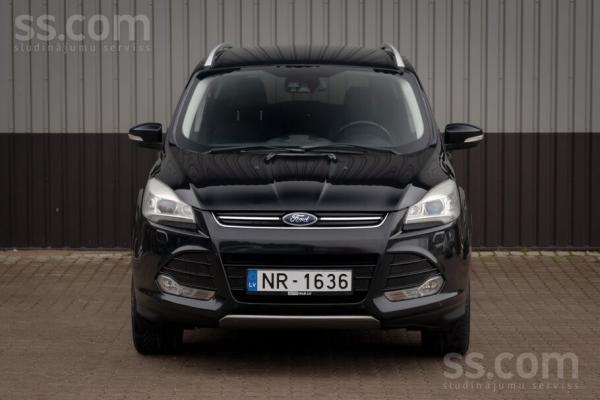 Black Ford Kuga 2013 in Talsi, with an engine capacity of 2.00 L and mileage of 222 thousand km for 8950 €, photo 2 on AUTOMOTO.COM.LV