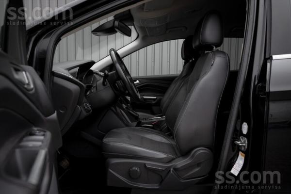 Melns Ford Kuga 2013 Talsi, ar dzinēja tilpumu 2.00 L un nobraukumu 222 tūkst. km par 7650 €, foto 9 vietnē AUTOMOTO.COM.LV