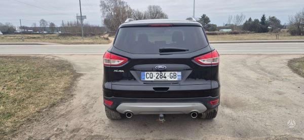 Black Ford Kuga 2013 in Taurage, with an engine capacity of 2.00 L and mileage of 146 thousand km for 7900 €, photo 5 on AUTOMOTO.COM.LV
