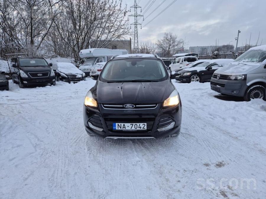 Melns Ford Kuga 2013 Rīga, ar dzinēja tilpumu 2.00 L un nobraukumu 213 tūkst. km par 8490 €, foto 3 vietnē AUTOMOTO.COM.LV