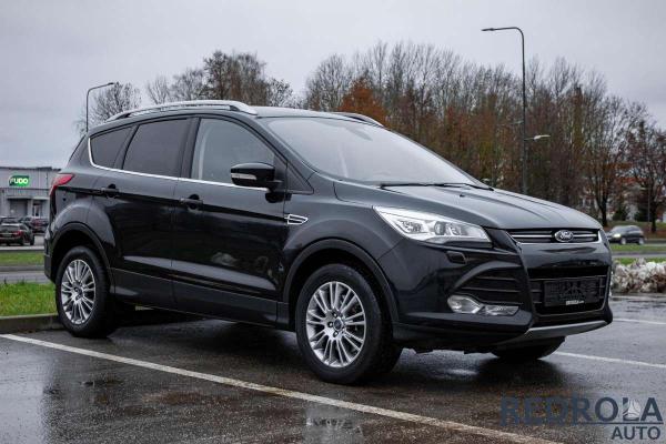 Black Ford Kuga 2013 in Kaunas, with an engine capacity of 2.00 L and mileage of 193 thousand km for 8200 €, photo 3 on AUTOMOTO.COM.LV
