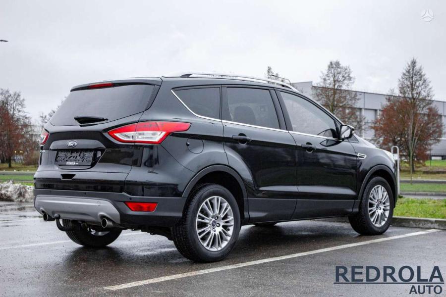 Black Ford Kuga 2013 in Kaunas, with an engine capacity of 2.00 L and mileage of 193 thousand km for 8200 €, photo 4 on AUTOMOTO.COM.LV