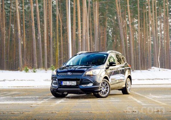Black Ford Kuga 2013 in Riga, with an engine capacity of 2.00 L and mileage of 213 thousand km for 7590 €, photo 1 on AUTOMOTO.COM.LV