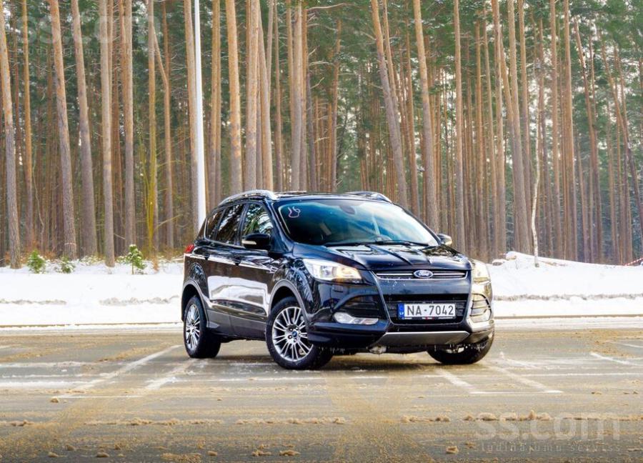 Black Ford Kuga 2013 in Riga, with an engine capacity of 2.00 L and mileage of 213 thousand km for 7590 €, photo 2 on AUTOMOTO.COM.LV