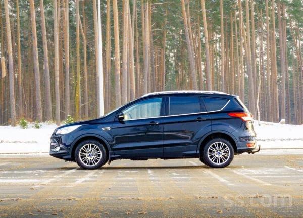 Black Ford Kuga 2013 in Riga, with an engine capacity of 2.00 L and mileage of 213 thousand km for 7590 €, photo 4 on AUTOMOTO.COM.LV