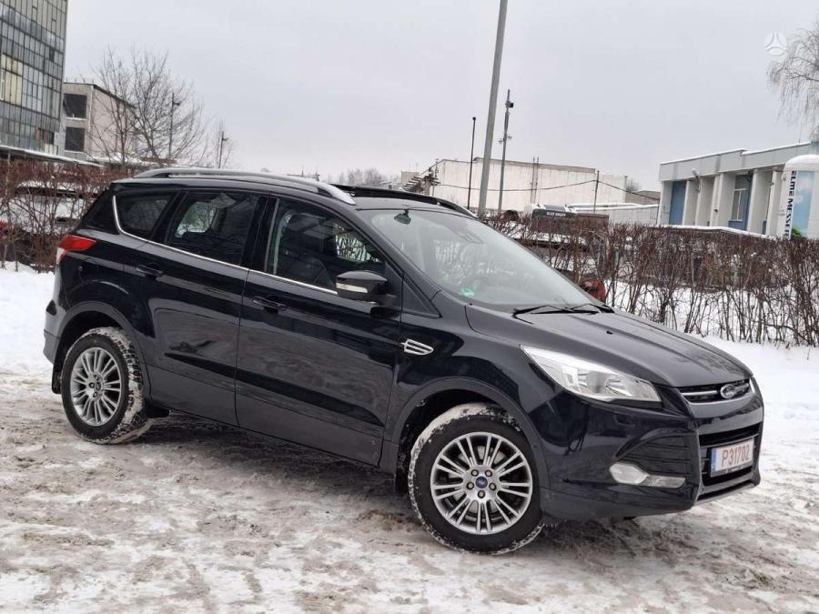 Black Ford Kuga 2013 in Vilnius, with an engine capacity of 2.00 L and mileage of 204 thousand km for 7900 €, photo 1 on AUTOMOTO.COM.LV