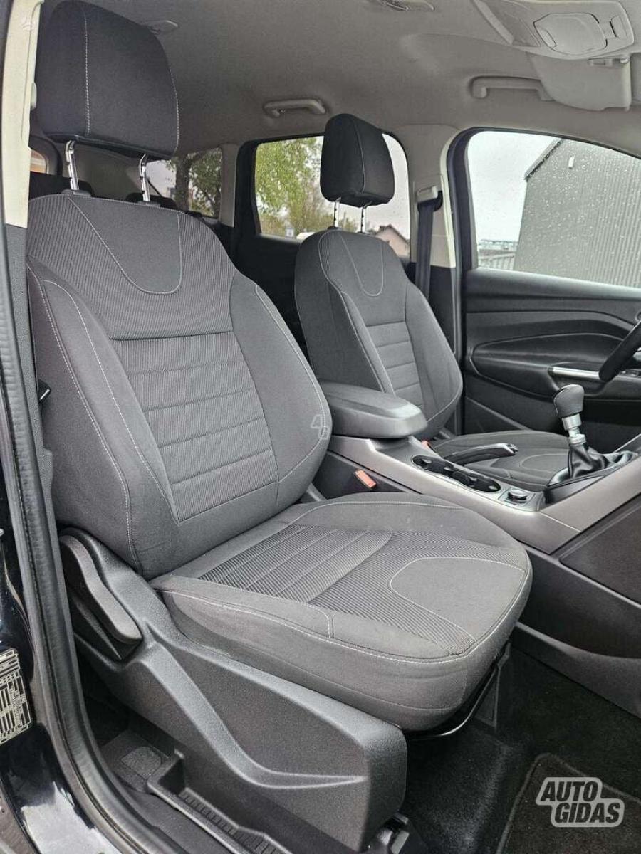 Black Ford Kuga 2013 in Siauliai, with an engine capacity of 2.00 L and mileage of 191 thousand km for 7950 €, photo 16 on AUTOMOTO.COM.LV