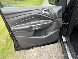 Melns Ford Kuga 2013 Talsi, ar dzinēja tilpumu 2.00 L un nobraukumu 173 tūkst. km par 8970 €, foto 9 vietnē AUTOMOTO.COM.LV