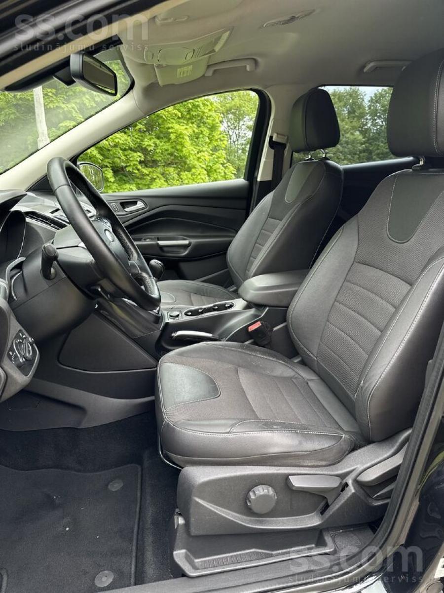 Melns Ford Kuga 2013 Talsi, ar dzinēja tilpumu 2.00 L un nobraukumu 173 tūkst. km par 8970 €, foto 10 vietnē AUTOMOTO.COM.LV