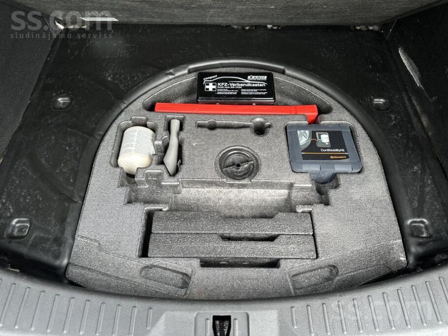 Melns Ford Kuga 2013 Talsi, ar dzinēja tilpumu 2.00 L un nobraukumu 173 tūkst. km par 8970 €, foto 15 vietnē AUTOMOTO.COM.LV