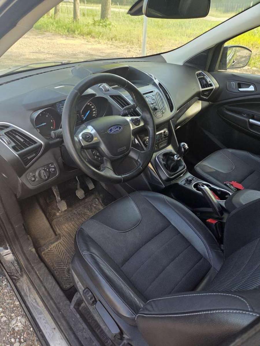 Melns Ford Kuga 2013 Kauņa, ar dzinēja tilpumu 2.00 L un nobraukumu 230 tūkst. km par 3900 €, foto 6 vietnē AUTOMOTO.COM.LV