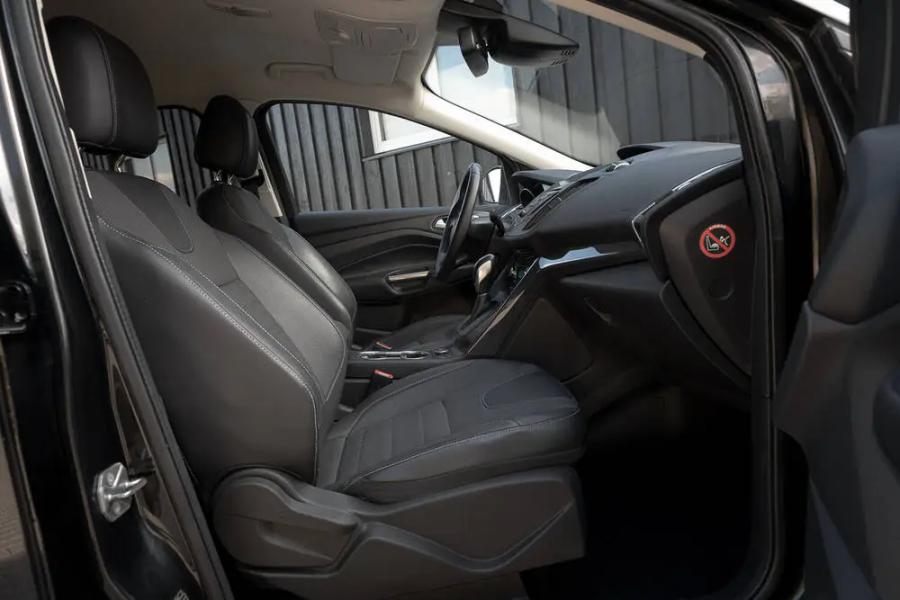 Melns Ford Kuga 2013 Jelgava, ar dzinēja tilpumu 2.00 L un nobraukumu 246 tūkst. km par 9600 €, foto 8 vietnē AUTOMOTO.COM.LV