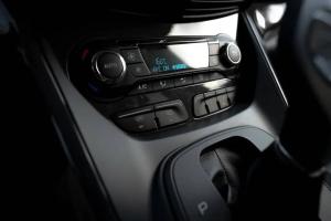 Melns Ford Kuga 2013 Jelgava, ar dzinēja tilpumu 2.00 L un nobraukumu 246 tūkst. km par 9600 €, foto 18 vietnē AUTOMOTO.COM.LV