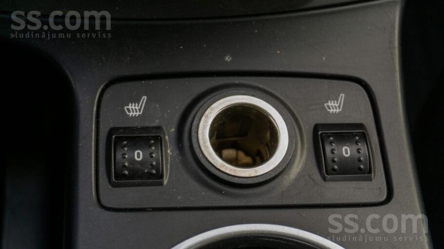 Melns Ford Kuga 2013 Rīga, ar dzinēja tilpumu 2.00 L un nobraukumu 213 tūkst. km par 5990 €, foto 15 vietnē AUTOMOTO.COM.LV