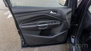 Melns Ford Kuga 2013 Rīga, ar dzinēja tilpumu 2.00 L un nobraukumu 213 tūkst. km par 5990 €, foto 24 vietnē AUTOMOTO.COM.LV