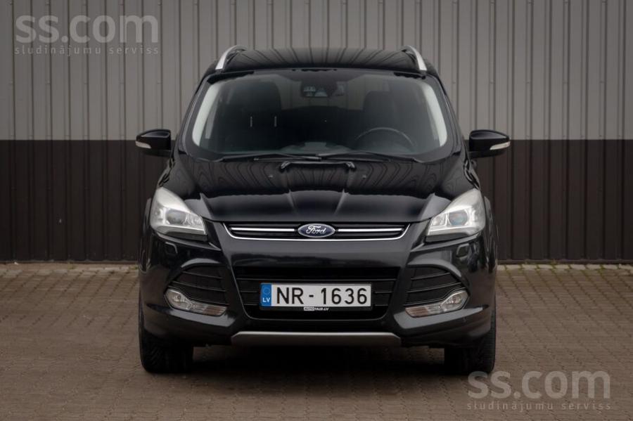 Black Ford Kuga 2013 in Talsi, with an engine capacity of 2.00 L and mileage of 222 thousand km for 7650 €, photo 3 on AUTOMOTO.COM.LV
