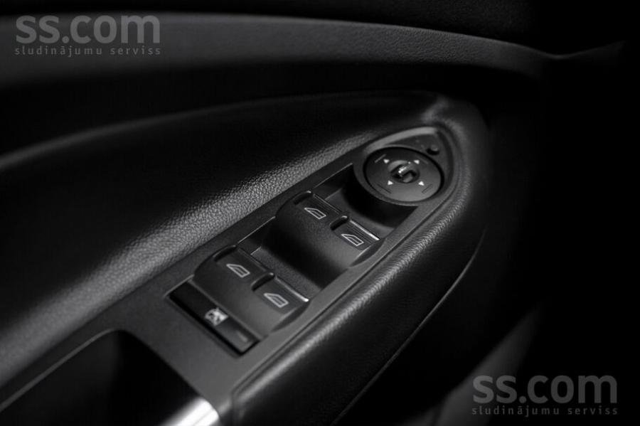 Black Ford Kuga 2013 in Talsi, with an engine capacity of 2.00 L and mileage of 222 thousand km for 7650 €, photo 14 on AUTOMOTO.COM.LV