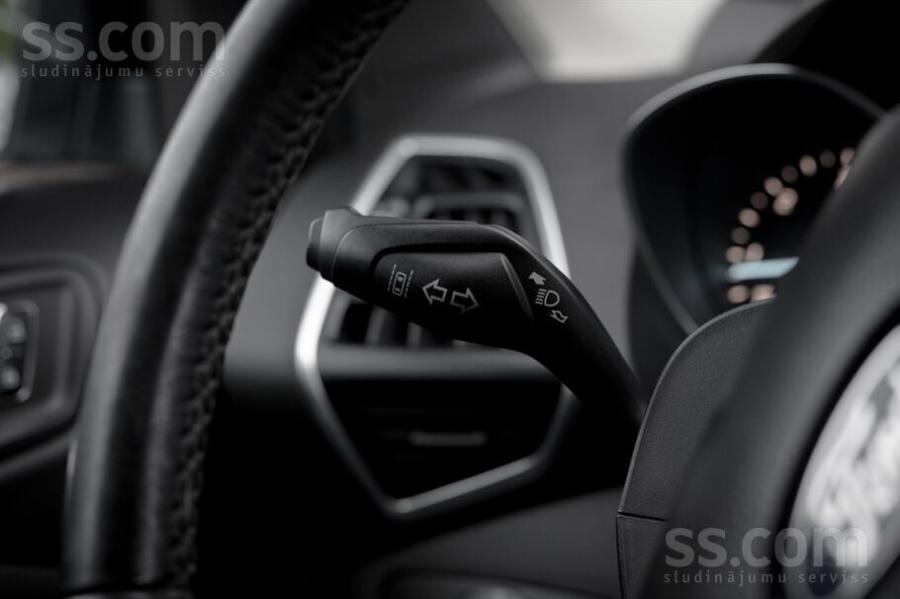 Black Ford Kuga 2013 in Talsi, with an engine capacity of 2.00 L and mileage of 222 thousand km for 7650 €, photo 16 on AUTOMOTO.COM.LV