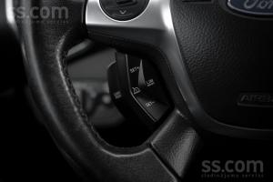 Black Ford Kuga 2013 in Talsi, with an engine capacity of 2.00 L and mileage of 222 thousand km for 7650 €, photo 18 on AUTOMOTO.COM.LV