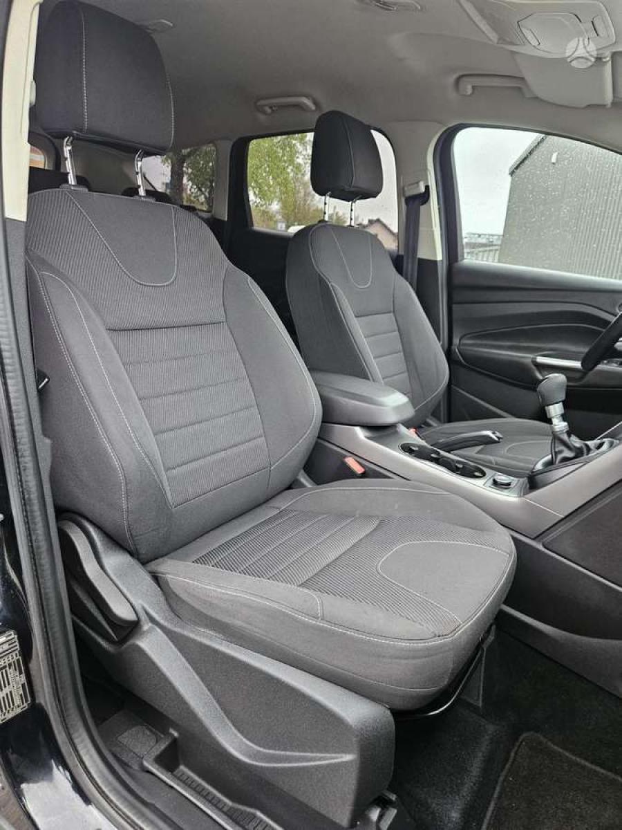 Black Ford Kuga 2013 in Siauliai, with an engine capacity of 2.00 L and mileage of 191 thousand km for 7750 €, photo 16 on AUTOMOTO.COM.LV