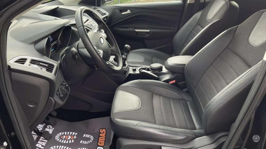 Melns Ford Kuga 2013 Marijampole, ar dzinēja tilpumu 2.00 L un nobraukumu 231 tūkst. km par 8490 €, foto 3 vietnē AUTOMOTO.COM.LV
